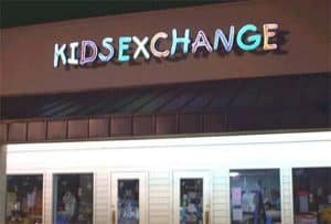 20 Hilarious Examples That Show Why Letter-Spacing Is So Important ...